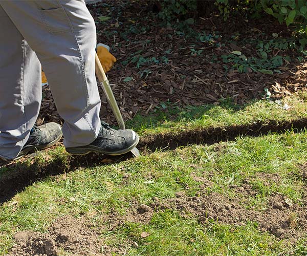 How To Install Garden Edging | Garden Edging Techniques